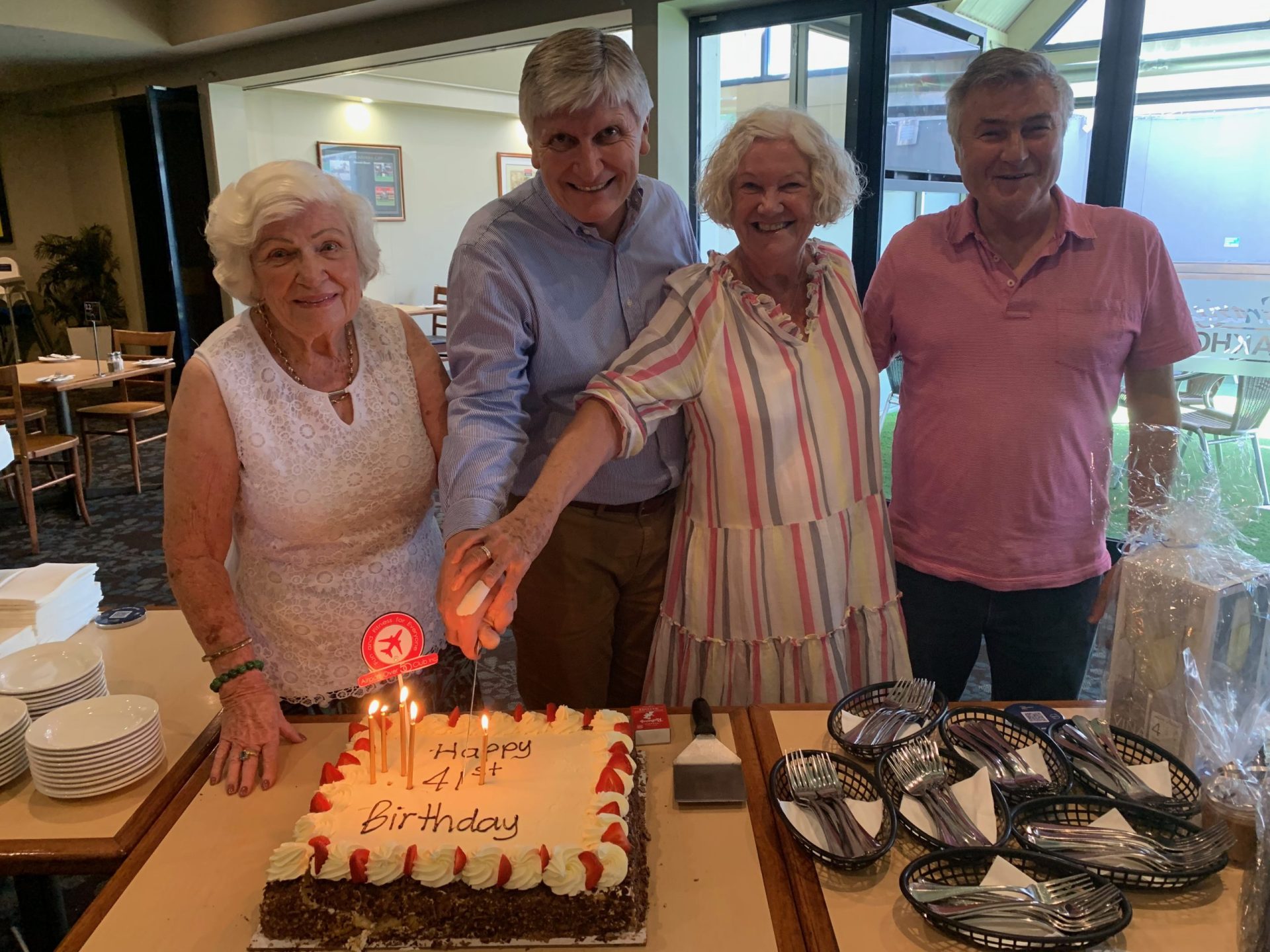 Gallery Airport Over 50 Club | Airport Over 50's Club Inc