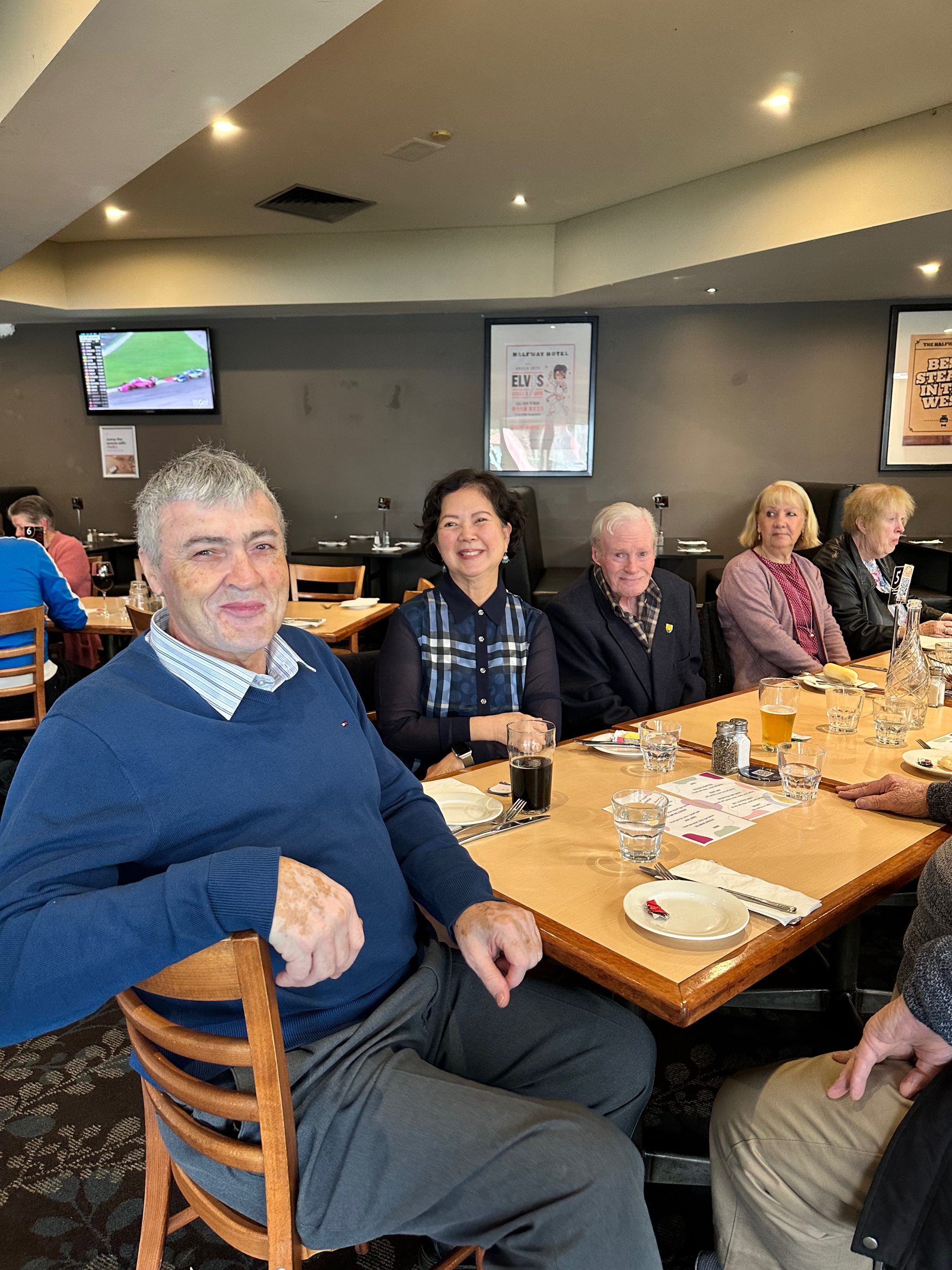 Gallery Airport Over 50 Club | Airport Over 50's Club Inc